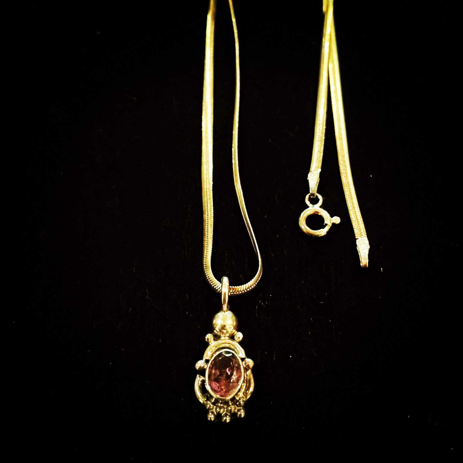 Rare & Unique Gemstone Jewellery Online | Gemmologist Endorsed