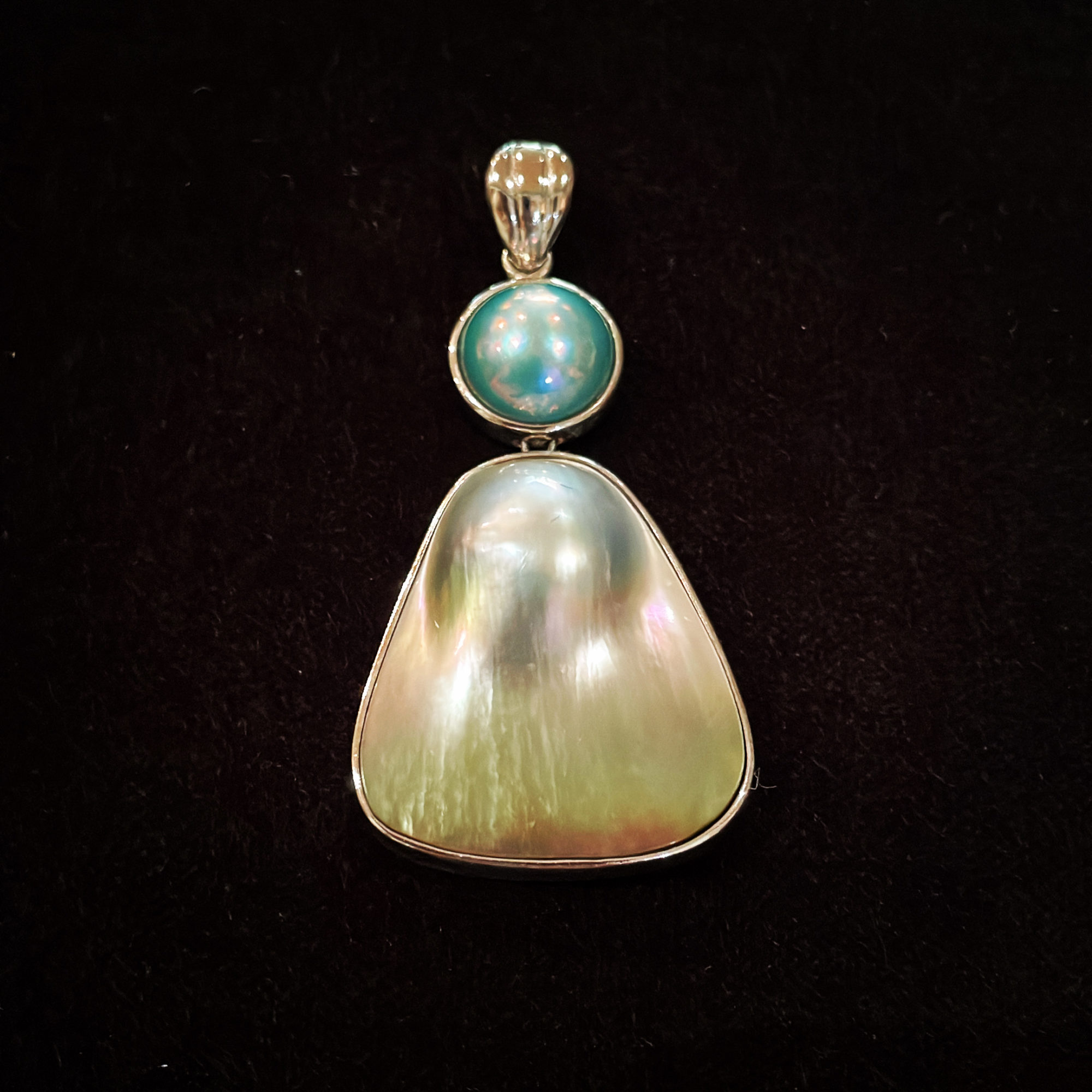 Rare & Unique Gemstone Jewellery Online | Gemmologist Endorsed